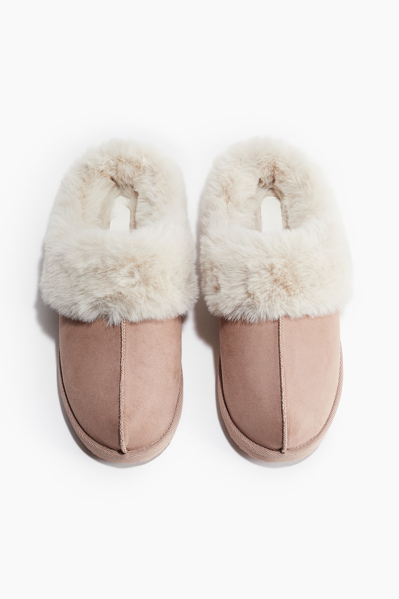 Tofflor | Inneskor & Innetofflor | Fluffiga Tofflor | Dam | H&M SE