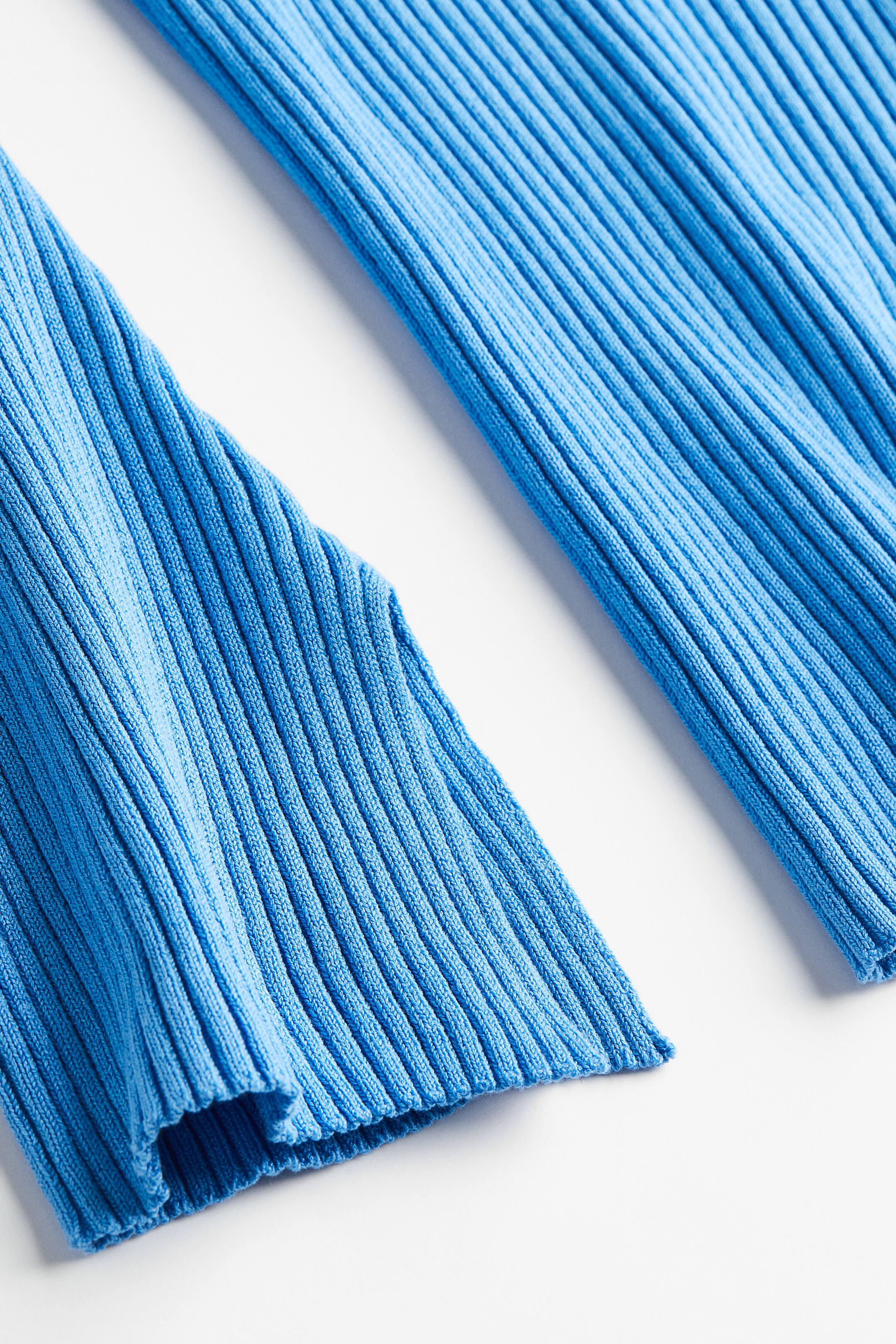 Rib-knit top - Deep neckline - Long sleeve - Blue - Ladies | H&M IE