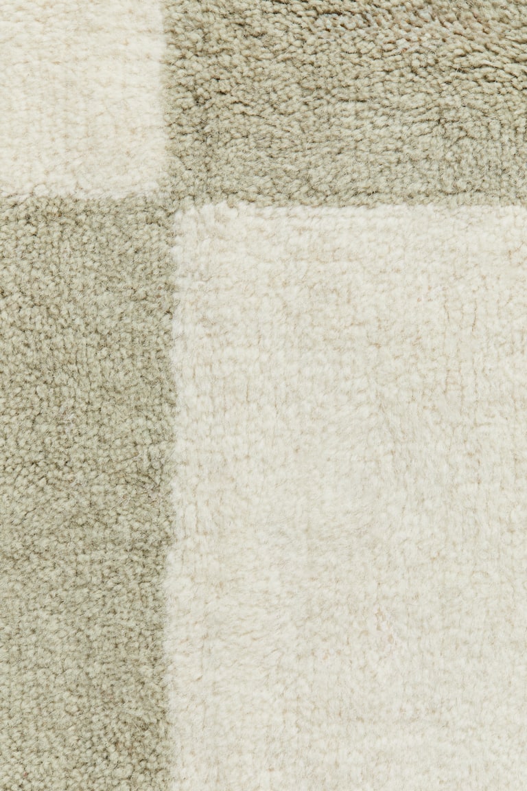 Large Wool-blend Rug - Light dusty green/checked - Home All | H&M US