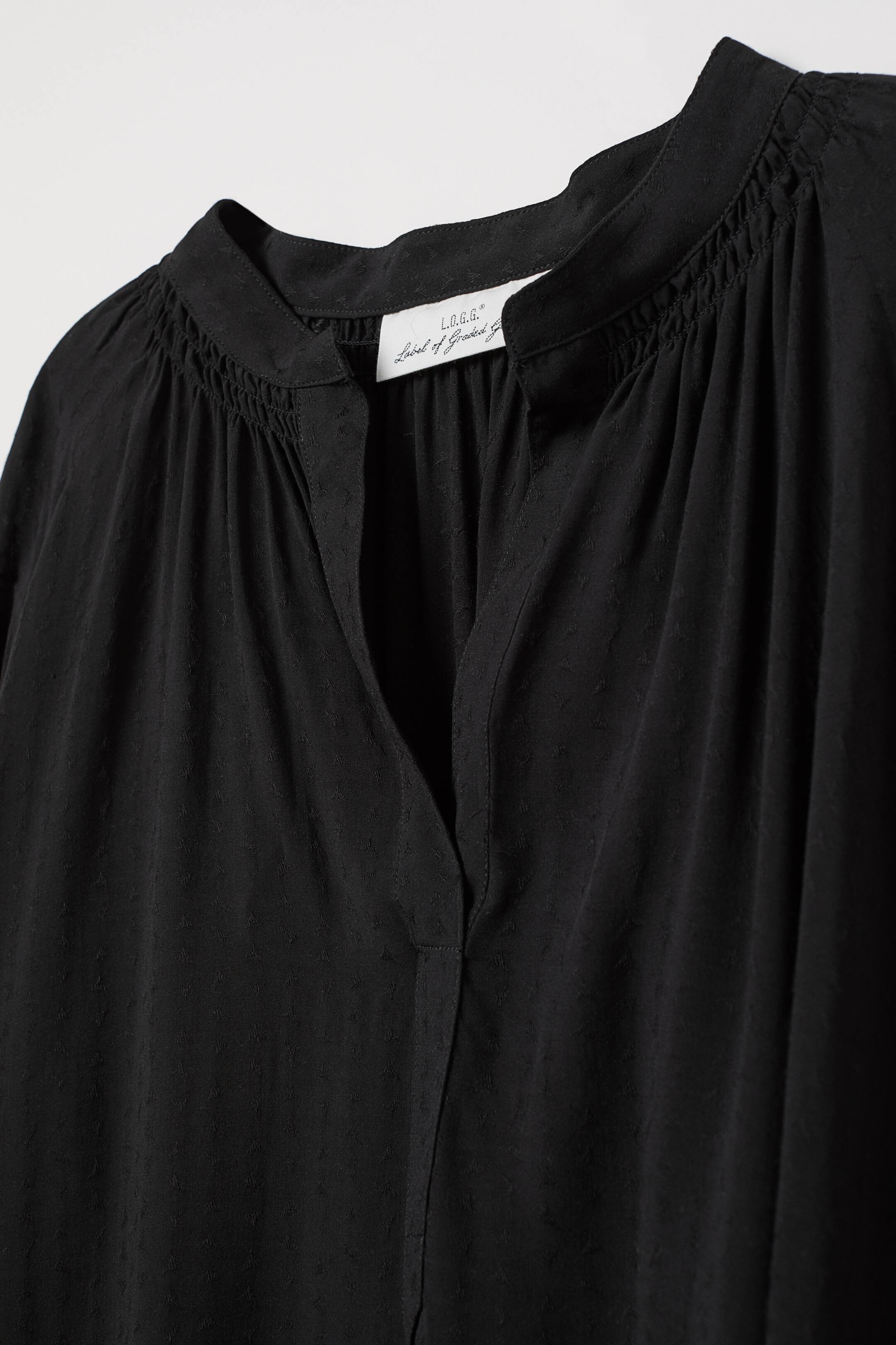 Blouse with Smocking - Black - Ladies | H&M CA