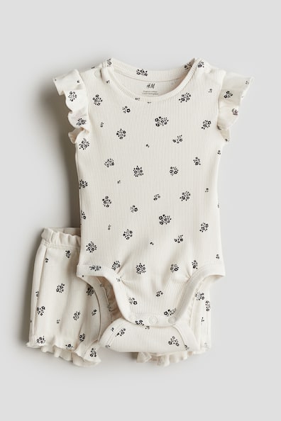 Newborn Baby Clothes | Girls & Boys | H&M CA